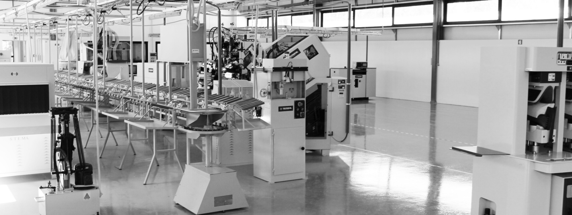 Empresa | Tecmacal | Lider em Maquinaria para Calcado e Industria
